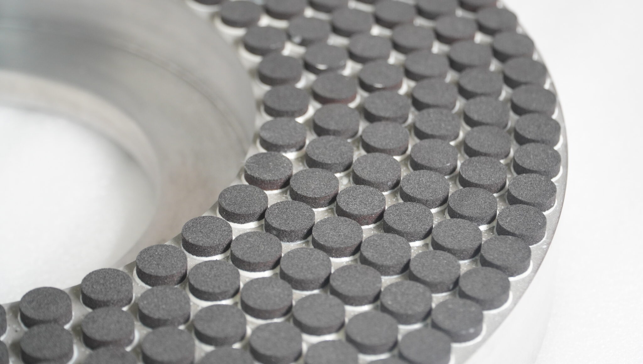 What Is a CBN Grinding Wheel and How Does It Work