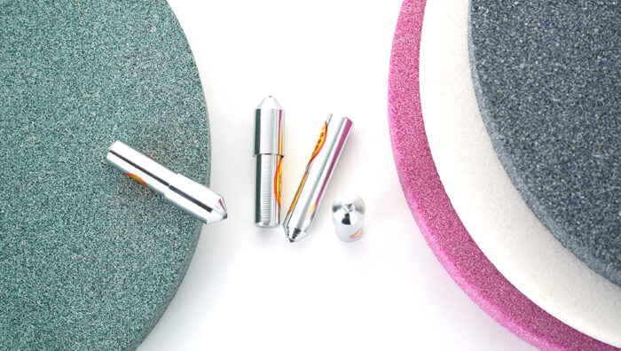 step-by-step guide to dressing a grinding wheel with a diamond dresser